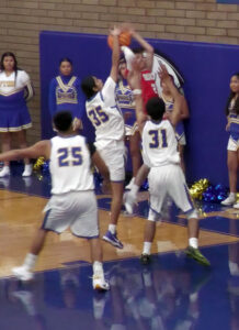 No. 1 Fort Thomas Apaches Dominate Duncan Wildkats 78-43 in Regional ...